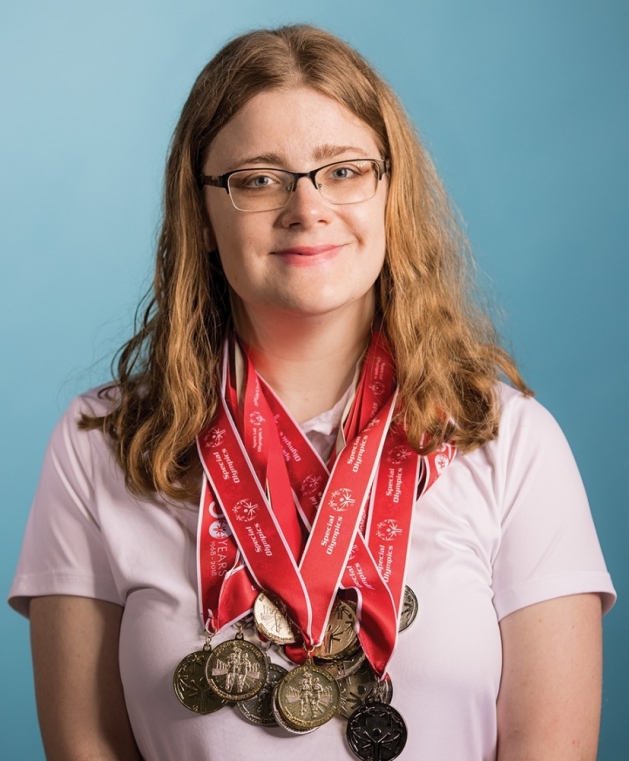 Sydney Sexton is Swimming to Win - Woodbury Magazine