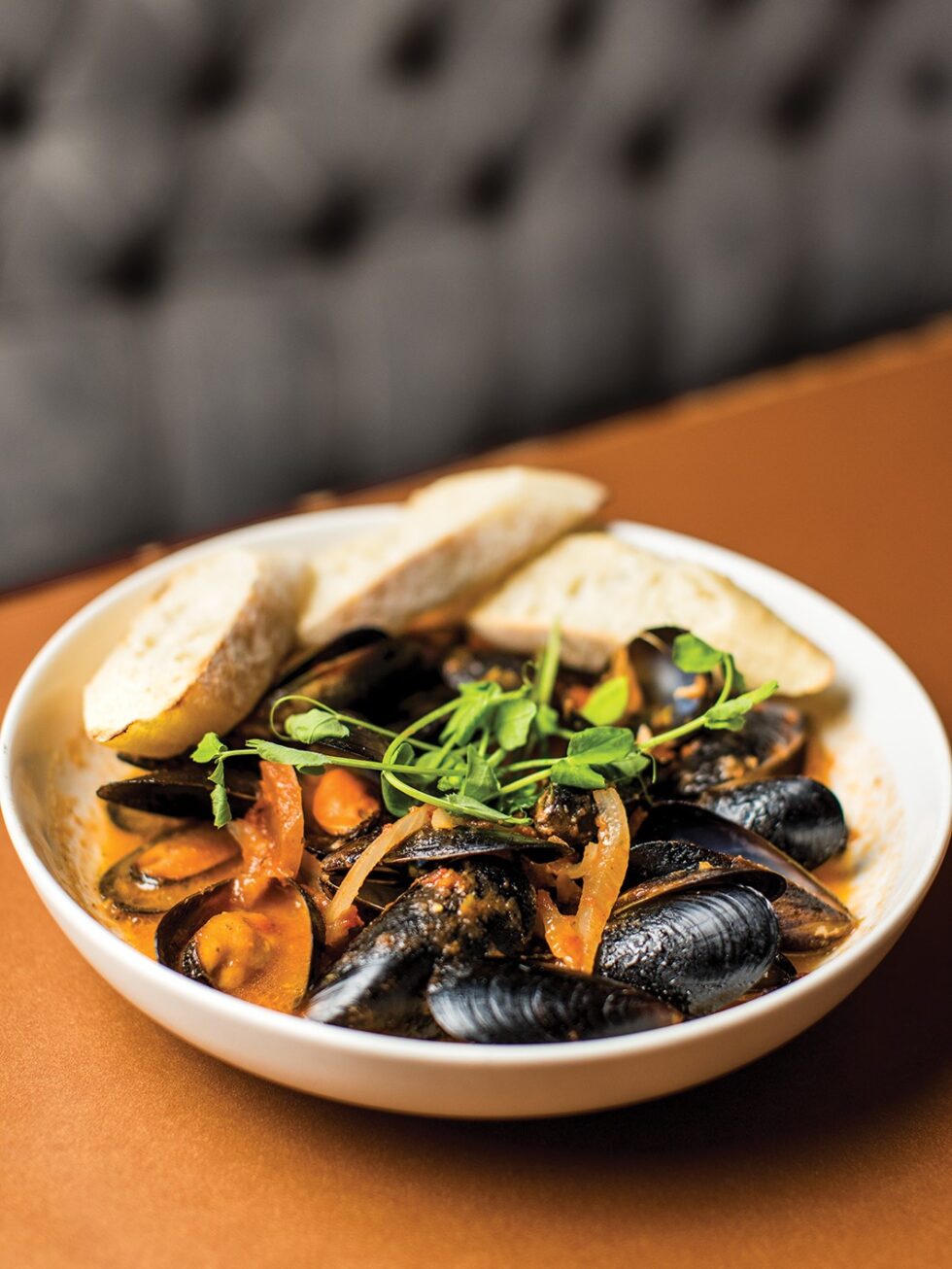 Cravings Wine Bar & Grille Embraces New Chapter - Woodbury Magazine