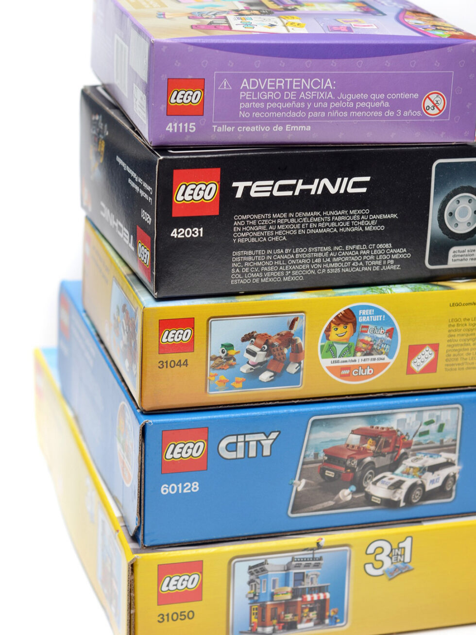 Bricks & MiniFigs Offers a New Way to Lego - Woodbury Magazine
